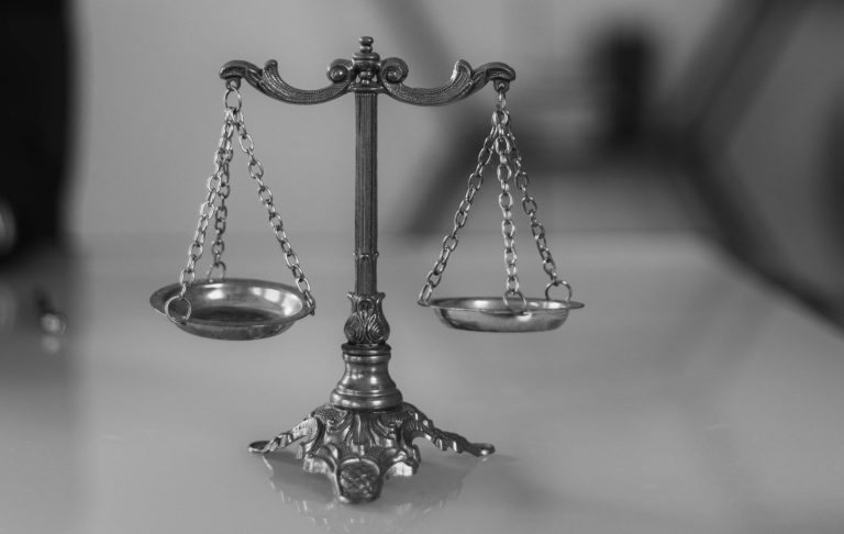 Understanding Common Law and Civil Law Systems | Stabit Advocates
